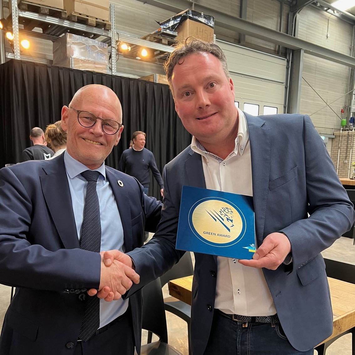 First emission-free workboat awarded Green Award - Inland Shipping